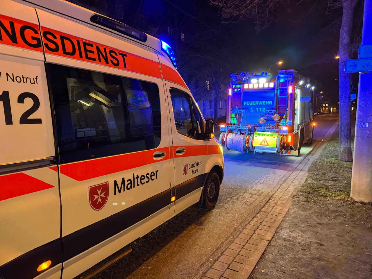 B2 - Verpuffung in Wohnung - Richard-Wagner-Straße - Feuerwehr Halberstadt